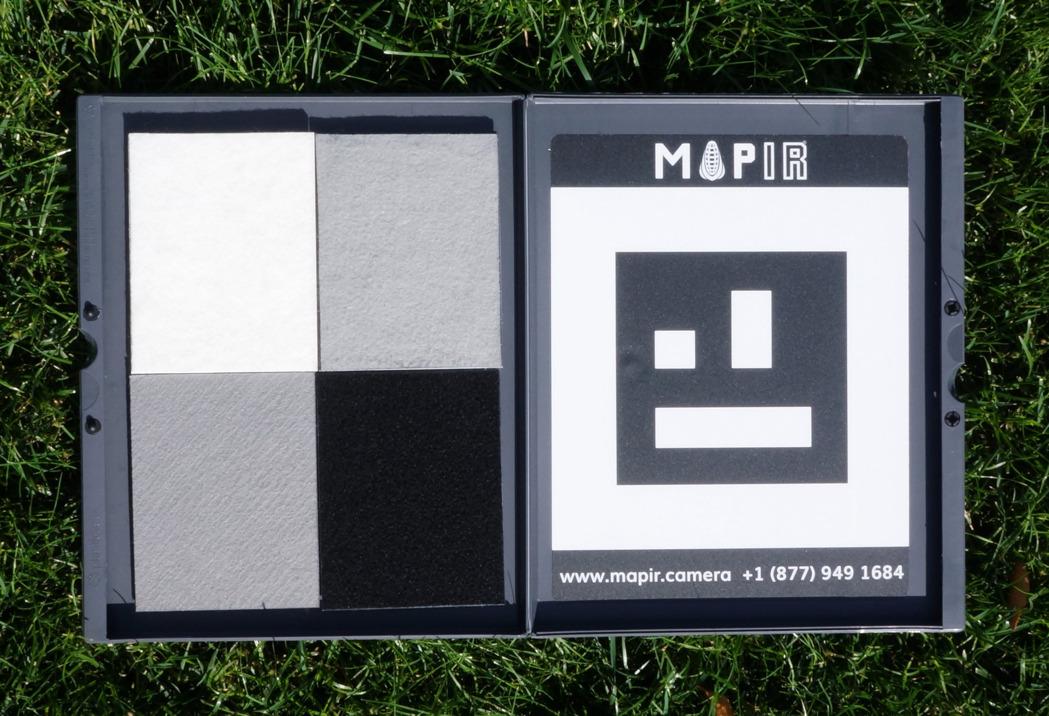 Diffuse Reflectance Standard Calibration Target Package (V2) - MAPIR CAMERA